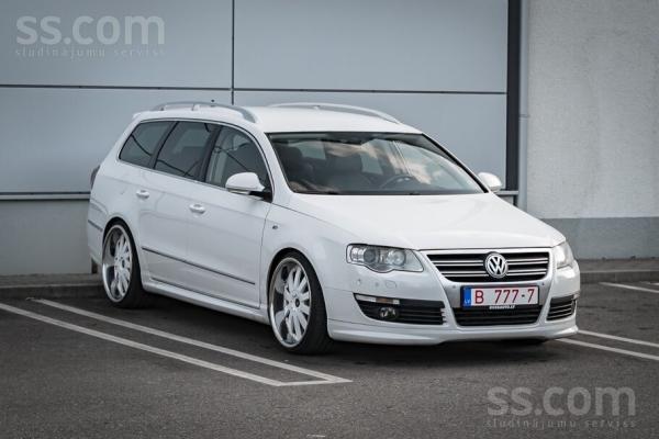 White Volkswagen Passat B6 2008 in Riga, with an engine capacity of 2.00 L and mileage of 303 thousand km for 4200 €, photo 4 on AUTOMOTO.COM.LV