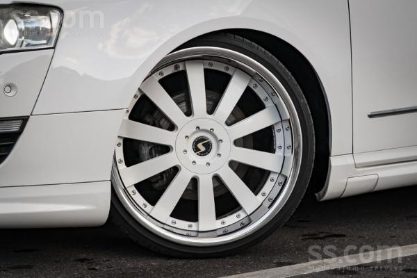 White Volkswagen Passat B6 2008 in Riga, with an engine capacity of 2.00 L and mileage of 303 thousand km for 4200 €, photo 9 on AUTOMOTO.COM.LV