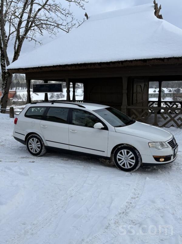 Balts Volkswagen Passat B6 2009 Kuldīga, ar dzinēja tilpumu 2.00 L un nobraukumu 0 tūkst. km par 1900 €, foto 5 vietnē AUTOMOTO.COM.LV
