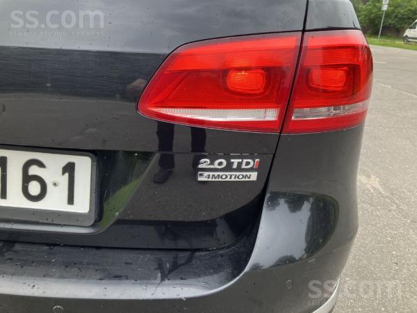 Black Volkswagen Passat B7 2013 in Riga, with an engine capacity of 2.00 L and mileage of 341 thousand km for 3600 €, photo 7 on AUTOMOTO.COM.LV