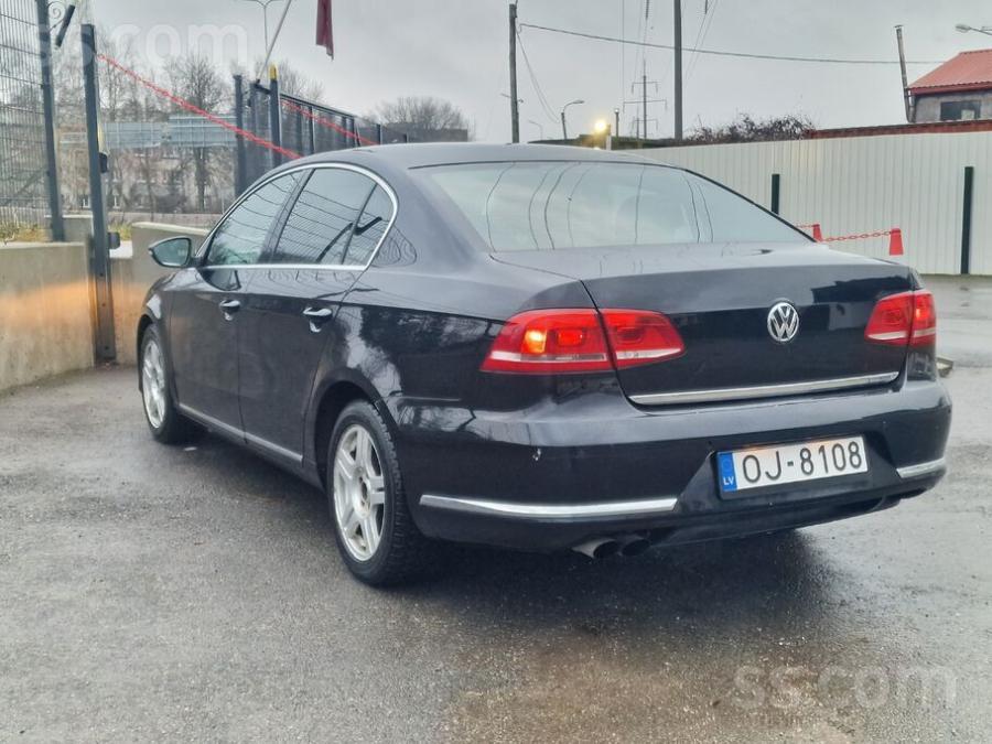 Black Volkswagen Passat B7 2011 in Riga, with an engine capacity of 2.00 L and mileage of 333 thousand km for 2200 €, photo 12 on AUTOMOTO.COM.LV