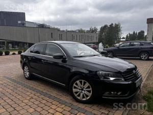 Black Volkswagen Passat B7 2011 in Riga, with an engine capacity of 1.80 L and mileage of 240 thousand km for 3200 €, photo  on AUTOMOTO.COM.LV