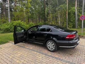 Melns Volkswagen Passat B7 2011 Rīga, ar dzinēja tilpumu 1.80 L un nobraukumu 240 tūkst. km par 3200 €, foto 5 vietnē AUTOMOTO.COM.LV