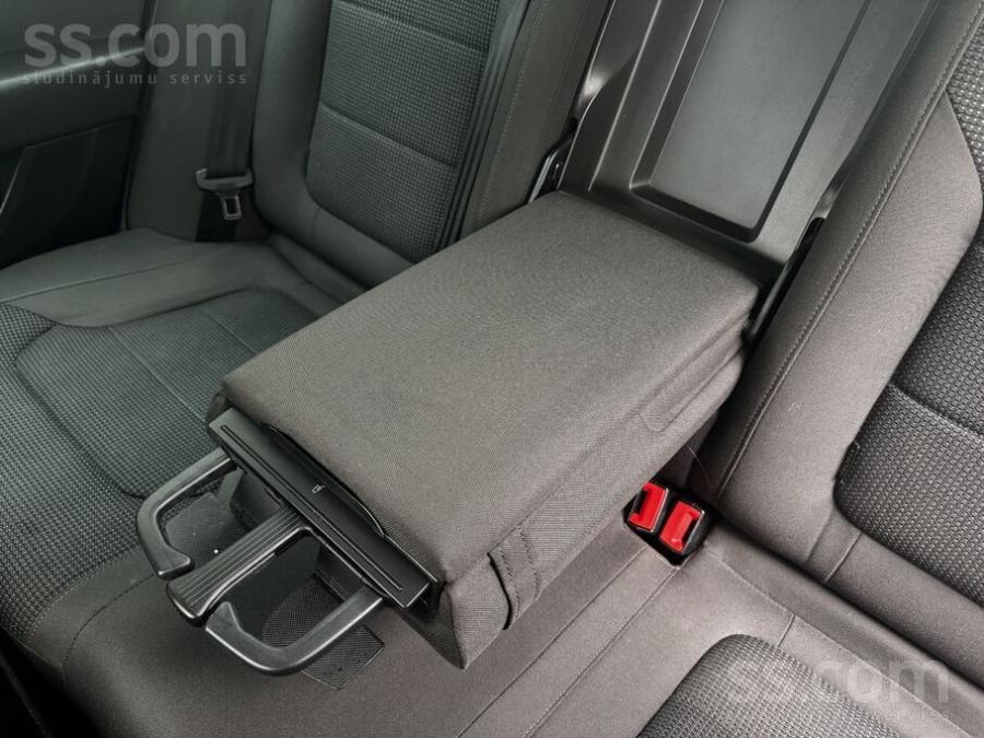 Melns Volkswagen Passat B7 2011 Rīga, ar dzinēja tilpumu 1.80 L un nobraukumu 240 tūkst. km par 3200 €, foto 11 vietnē AUTOMOTO.COM.LV