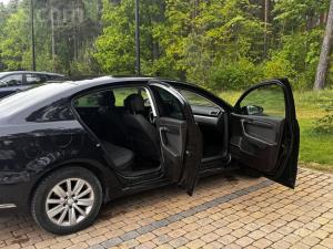Melns Volkswagen Passat B7 2011 Rīga, ar dzinēja tilpumu 1.80 L un nobraukumu 240 tūkst. km par 3200 €, foto 13 vietnē AUTOMOTO.COM.LV