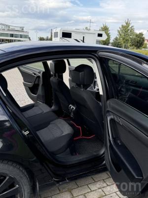 Melns Volkswagen Passat B7 2011 Rīga, ar dzinēja tilpumu 2.00 L un nobraukumu 265 tūkst. km par 5500 €, foto 9 vietnē AUTOMOTO.COM.LV