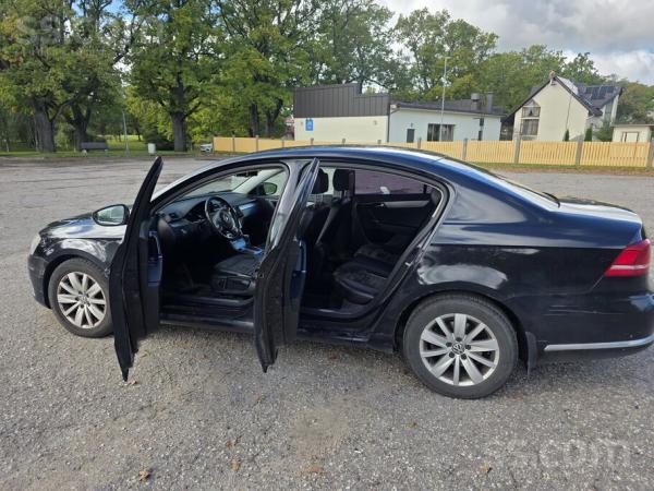Melns Volkswagen Passat B7 2011 Valmiera, ar dzinēja tilpumu 2.00 L un nobraukumu 445 tūkst. km par 3500 €, foto 3 vietnē AUTOMOTO.COM.LV