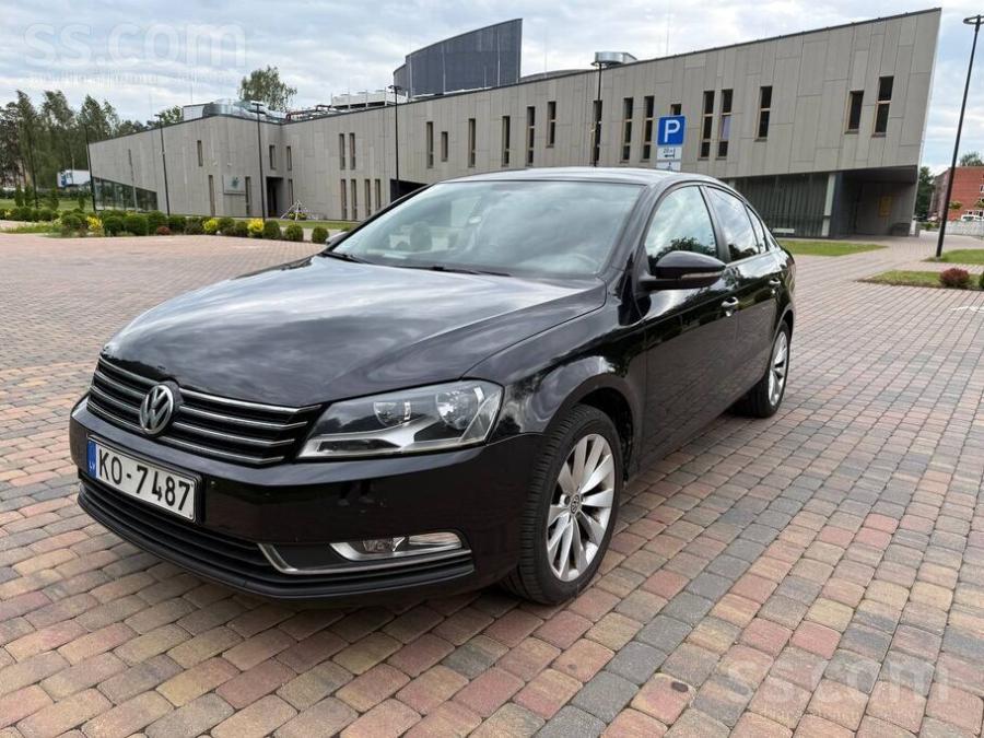 Black Volkswagen Passat B7 2012 in Riga, with an engine capacity of 1.40 L and mileage of 182 thousand km for 6200 €, photo 1 on AUTOMOTO.COM.LV