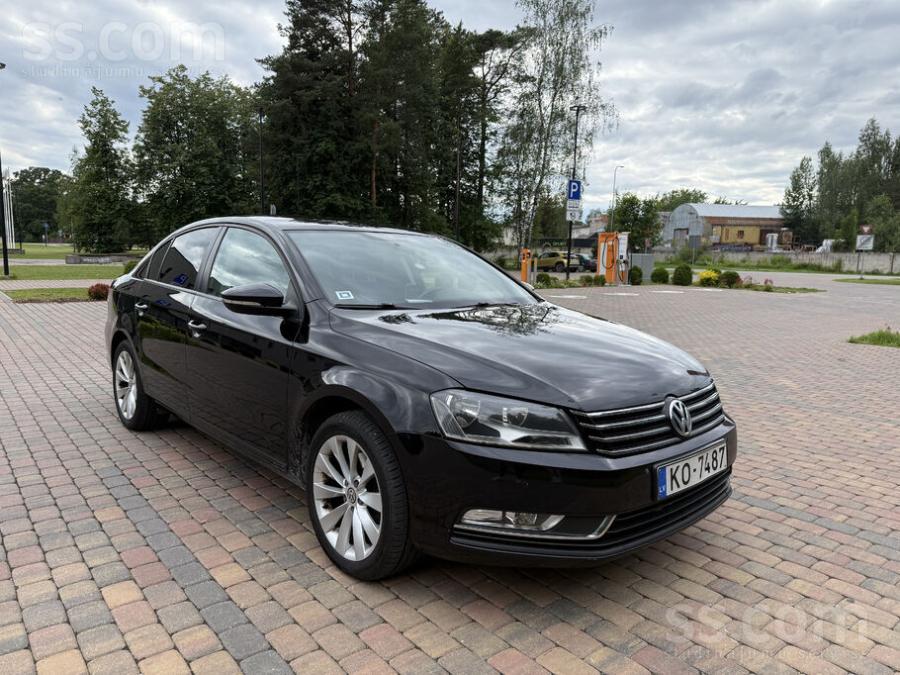 Black Volkswagen Passat B7 2012 in Riga, with an engine capacity of 1.40 L and mileage of 182 thousand km for 6200 €, photo 5 on AUTOMOTO.COM.LV