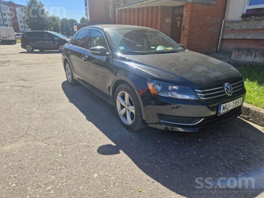 Melns Volkswagen Passat B7 2012 Rīga, ar dzinēja tilpumu 2.50 L un nobraukumu 0 tūkst. km par 5000 €, foto 1 vietnē AUTOMOTO.COM.LV