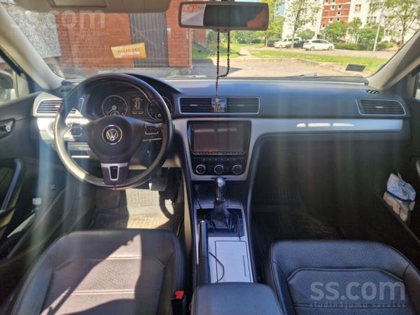 Black Volkswagen Passat B7 2012 in Riga, with an engine capacity of 2.50 L and mileage of 0 thousand km for 5000 €, photo 5 on AUTOMOTO.COM.LV