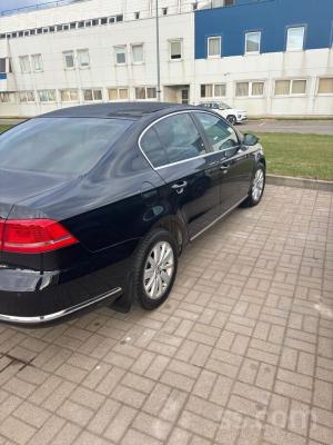 Melns Volkswagen Passat B7 2012 Rīga, ar dzinēja tilpumu 2.00 L un nobraukumu 303 tūkst. km par 5200 €, foto 3 vietnē AUTOMOTO.COM.LV
