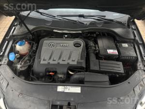 Melns Volkswagen Passat B7 2012 Rīga, ar dzinēja tilpumu 2.00 L un nobraukumu 303 tūkst. km par 5200 €, foto 6 vietnē AUTOMOTO.COM.LV