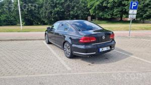 Melns Volkswagen Passat B7 2012 Liepāja, ar dzinēja tilpumu 2.00 L un nobraukumu 394 tūkst. km par 3650 €, foto 4 vietnē AUTOMOTO.COM.LV