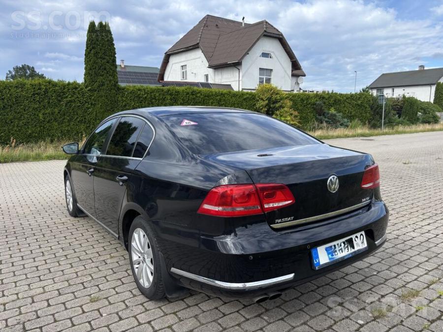 Black Volkswagen Passat B7 2012 in Riga, with an engine capacity of 2.00 L and mileage of 335 thousand km for 3300 €, photo 10 on AUTOMOTO.COM.LV