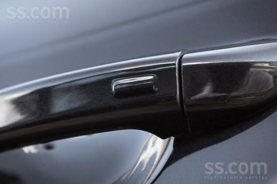 Melns Volkswagen Passat B7 2012 Rīga, ar dzinēja tilpumu 2.00 L un nobraukumu 303 tūkst. km par 6490 €, foto 5 vietnē AUTOMOTO.COM.LV