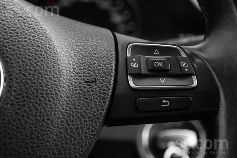 Melns Volkswagen Passat B7 2012 Rīga, ar dzinēja tilpumu 2.00 L un nobraukumu 303 tūkst. km par 6490 €, foto 21 vietnē AUTOMOTO.COM.LV