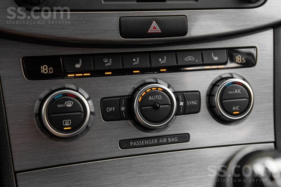 Melns Volkswagen Passat B7 2012 Rīga, ar dzinēja tilpumu 2.00 L un nobraukumu 303 tūkst. km par 6490 €, foto 24 vietnē AUTOMOTO.COM.LV