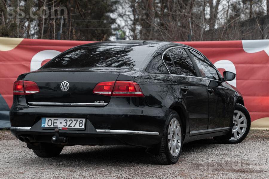 Black Volkswagen Passat B7 2012 in Riga, with an engine capacity of 2.00 L and mileage of 0 thousand km for 4500 €, photo 4 on AUTOMOTO.COM.LV