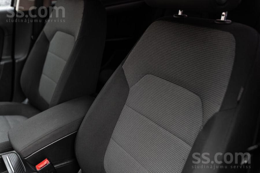 Black Volkswagen Passat B7 2012 in Riga, with an engine capacity of 2.00 L and mileage of 0 thousand km for 4500 €, photo 20 on AUTOMOTO.COM.LV