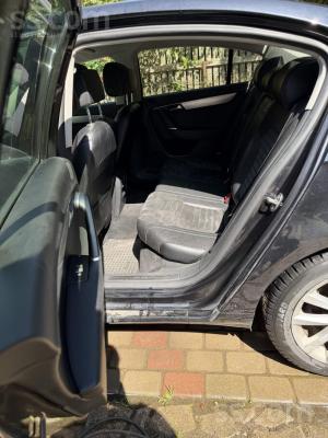 Melns Volkswagen Passat B7 2012 Jelgava, ar dzinēja tilpumu 2.00 L un nobraukumu 299 tūkst. km par 5499 €, foto 9 vietnē AUTOMOTO.COM.LV
