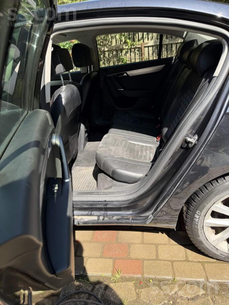 Melns Volkswagen Passat B7 2012 Jelgava, ar dzinēja tilpumu 2.00 L un nobraukumu 299 tūkst. km par 5499 €, foto 9 vietnē AUTOMOTO.COM.LV