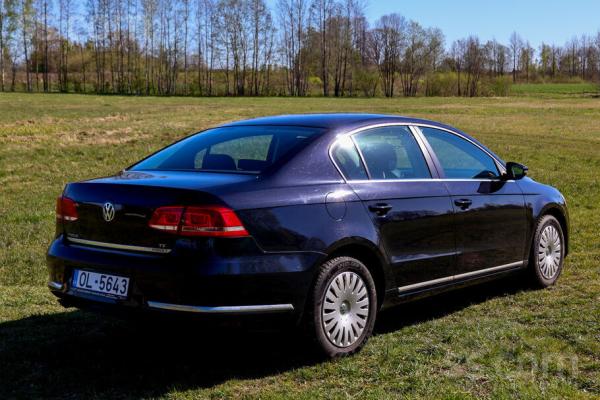 Melns Volkswagen Passat B7 2013 Balvi, ar dzinēja tilpumu 1.40 L un nobraukumu 223 tūkst. km par 6800 €, foto 5 vietnē AUTOMOTO.COM.LV