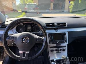 Black Volkswagen Passat B7 2013 in Ludza, with an engine capacity of 2.00 L and mileage of 293 thousand km for 5700 €, photo 10 on AUTOMOTO.COM.LV