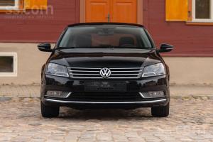 Melns Volkswagen Passat B7 2013 Jelgava, ar dzinēja tilpumu 1.40 L un nobraukumu 130 tūkst. km par 5500 €, foto 3 vietnē AUTOMOTO.COM.LV