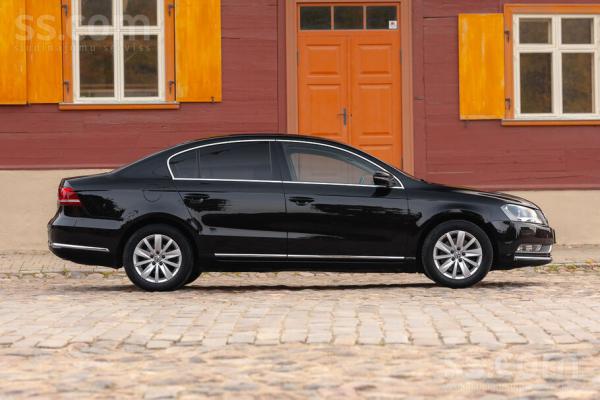 Melns Volkswagen Passat B7 2013 Jelgava, ar dzinēja tilpumu 1.40 L un nobraukumu 130 tūkst. km par 5500 €, foto 8 vietnē AUTOMOTO.COM.LV