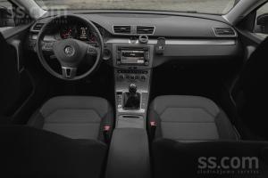Melns Volkswagen Passat B7 2013 Jelgava, ar dzinēja tilpumu 1.40 L un nobraukumu 130 tūkst. km par 5500 €, foto 9 vietnē AUTOMOTO.COM.LV