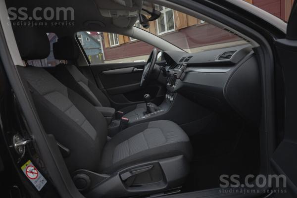 Melns Volkswagen Passat B7 2013 Jelgava, ar dzinēja tilpumu 1.40 L un nobraukumu 130 tūkst. km par 5500 €, foto 11 vietnē AUTOMOTO.COM.LV