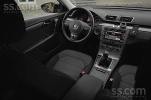 Melns Volkswagen Passat B7 2013 Jelgava, ar dzinēja tilpumu 1.40 L un nobraukumu 130 tūkst. km par 5500 €, foto 14 vietnē AUTOMOTO.COM.LV