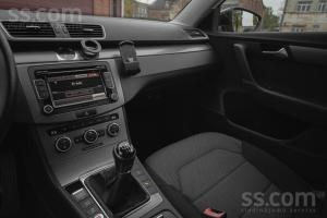 Melns Volkswagen Passat B7 2013 Jelgava, ar dzinēja tilpumu 1.40 L un nobraukumu 130 tūkst. km par 5500 €, foto 16 vietnē AUTOMOTO.COM.LV