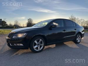 Black Volkswagen Passat B7 2014 in Liepaja, with an engine capacity of 1.40 L and mileage of 167 thousand km for 5000 €, photo 1 on AUTOMOTO.COM.LV