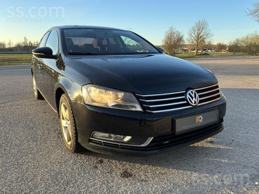 Black Volkswagen Passat B7 2014 in Liepaja, with an engine capacity of 1.40 L and mileage of 167 thousand km for 5000 €, photo 3 on AUTOMOTO.COM.LV