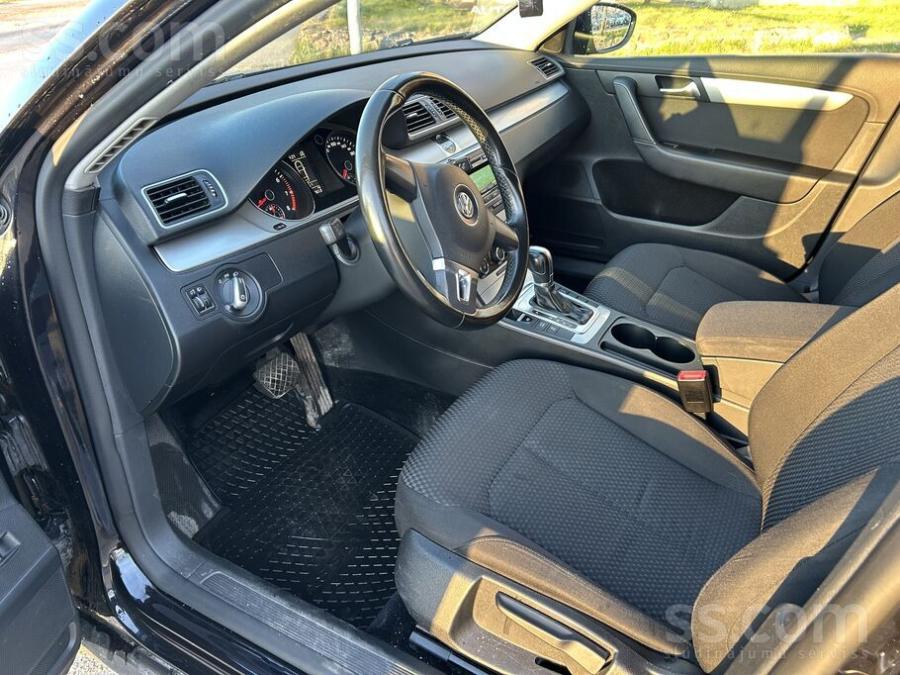 Black Volkswagen Passat B7 2014 in Liepaja, with an engine capacity of 1.40 L and mileage of 167 thousand km for 5000 €, photo 15 on AUTOMOTO.COM.LV