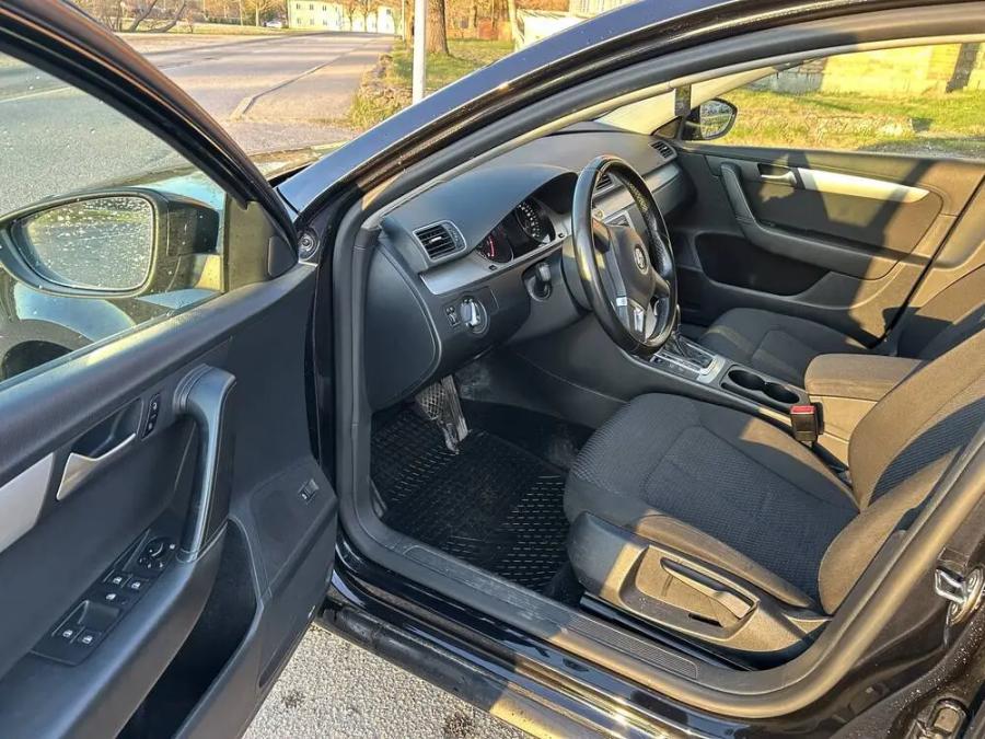 Melns Volkswagen Passat B7 2014 Grobiņa, ar dzinēja tilpumu 1.40 L un nobraukumu 167 tūkst. km par 5950 €, foto 16 vietnē AUTOMOTO.COM.LV