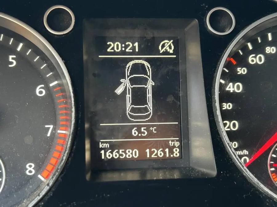 Melns Volkswagen Passat B7 2014 Grobiņa, ar dzinēja tilpumu 1.40 L un nobraukumu 167 tūkst. km par 5950 €, foto 18 vietnē AUTOMOTO.COM.LV