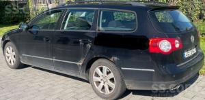 Black Volkswagen Passat B7 2010 in Riga, with an engine capacity of 2.00 L and mileage of 299 thousand km for 3210 €, photo 4 on AUTOMOTO.COM.LV