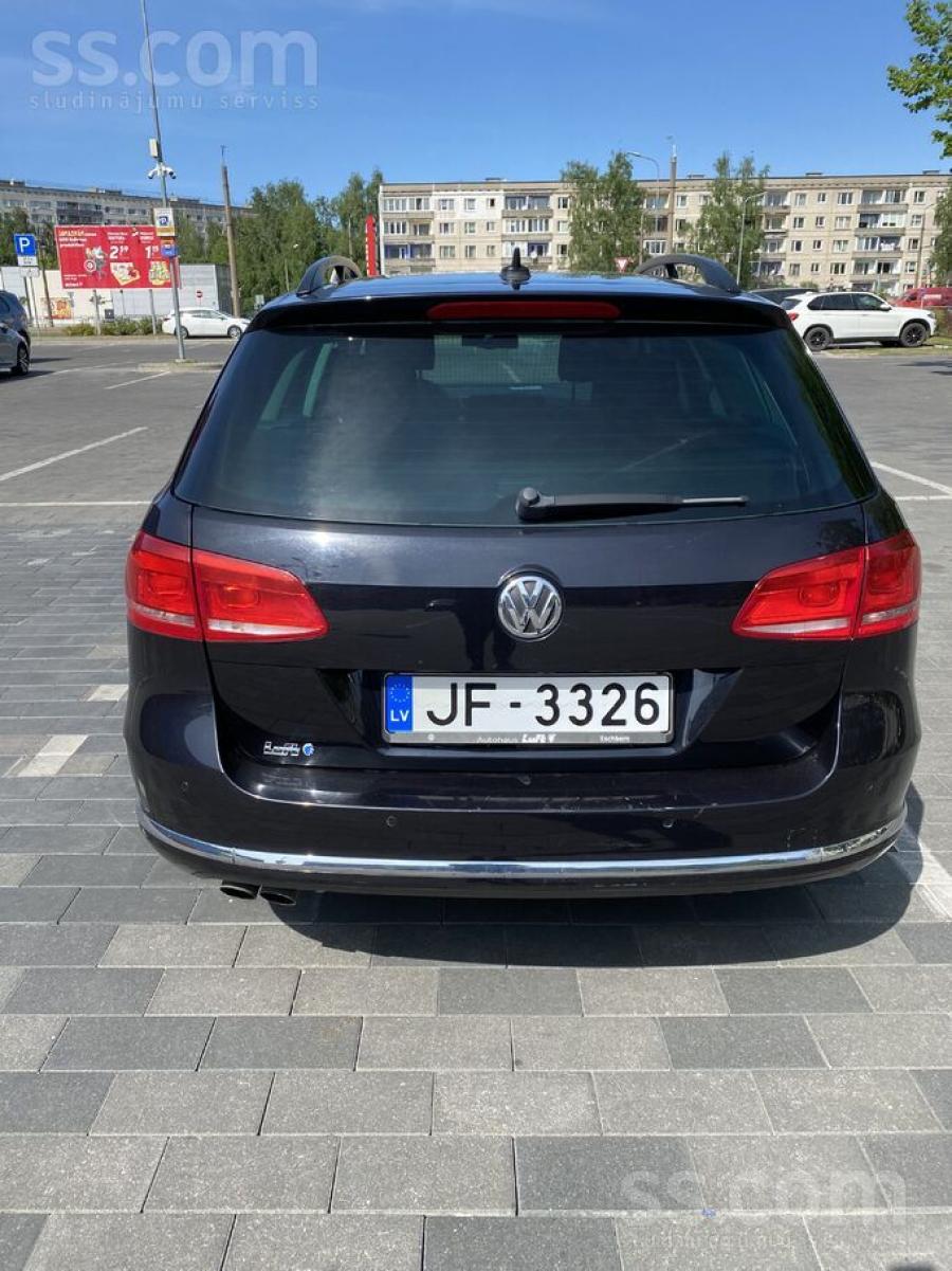 Black Volkswagen Passat B7 2011 in Riga, with an engine capacity of 2.00 L and mileage of 125 thousand km for 5500 €, photo 2 on AUTOMOTO.COM.LV
