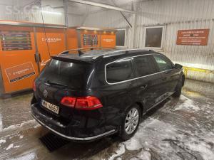 Black Volkswagen Passat B7 2011 in Riga, with an engine capacity of 2.00 L and mileage of 360 thousand km for 6150 €, photo 6 on AUTOMOTO.COM.LV