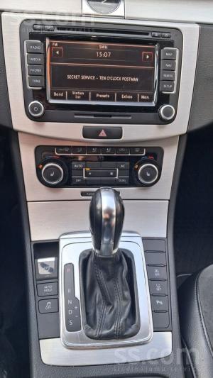 Melns Volkswagen Passat B7 2011 Rīga, ar dzinēja tilpumu 2.00 L un nobraukumu 288 tūkst. km par 3500 €, foto 12 vietnē AUTOMOTO.COM.LV