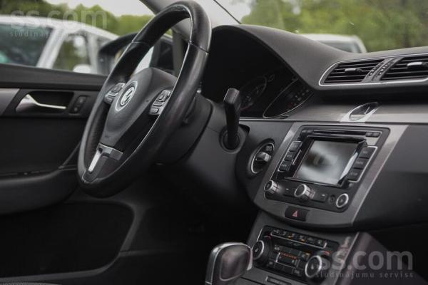 Melns Volkswagen Passat B7 2011 Rīga, ar dzinēja tilpumu 1.40 L un nobraukumu 266 tūkst. km par 6990 €, foto 7 vietnē AUTOMOTO.COM.LV
