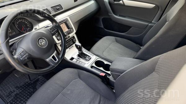 Melns Volkswagen Passat B7 2011 Rīga, ar dzinēja tilpumu 2.00 L un nobraukumu 360 tūkst. km par 3500 €, foto 5 vietnē AUTOMOTO.COM.LV