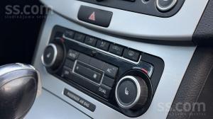 Melns Volkswagen Passat B7 2011 Rīga, ar dzinēja tilpumu 2.00 L un nobraukumu 360 tūkst. km par 3500 €, foto 10 vietnē AUTOMOTO.COM.LV