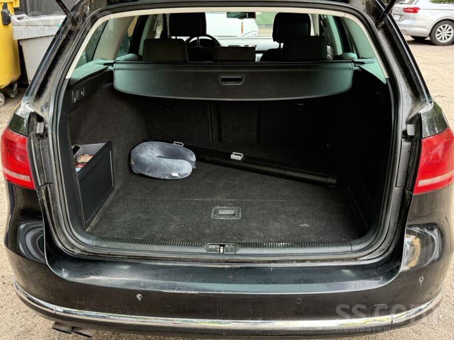 Black Volkswagen Passat B7 2011 in Riga, with an engine capacity of 2.00 L and mileage of 385 thousand km for 1650 €, photo 15 on AUTOMOTO.COM.LV