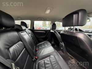 Melns Volkswagen Passat B7 2011 Rīga, ar dzinēja tilpumu 2.00 L un nobraukumu 404 tūkst. km par 3700 €, foto 8 vietnē AUTOMOTO.COM.LV