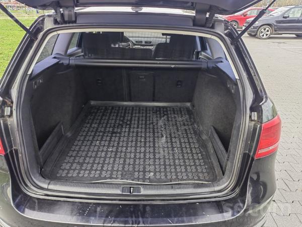 Black Volkswagen Passat B7 2011 in Riga, with an engine capacity of 2.00 L and mileage of 411 thousand km for 2500 €, photo 6 on AUTOMOTO.COM.LV