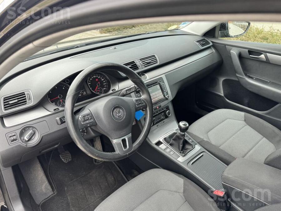 Melns Volkswagen Passat B7 2011 Rēzekne, ar dzinēja tilpumu 2.00 L un nobraukumu 258 tūkst. km par 5700 €, foto 16 vietnē AUTOMOTO.COM.LV
